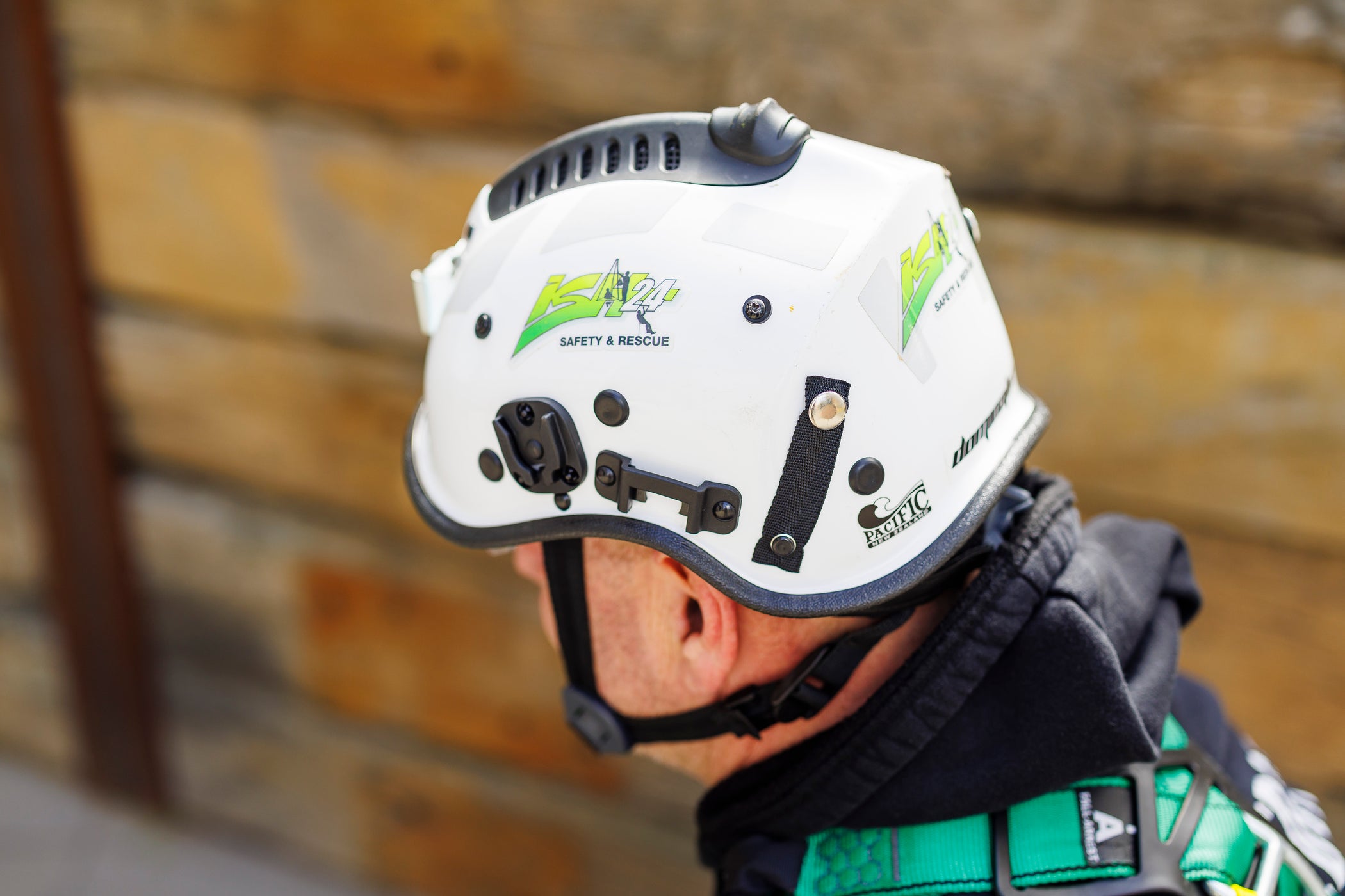 R6 Dominator Rescue Helmet — ISH24 Safety and Rescue Store